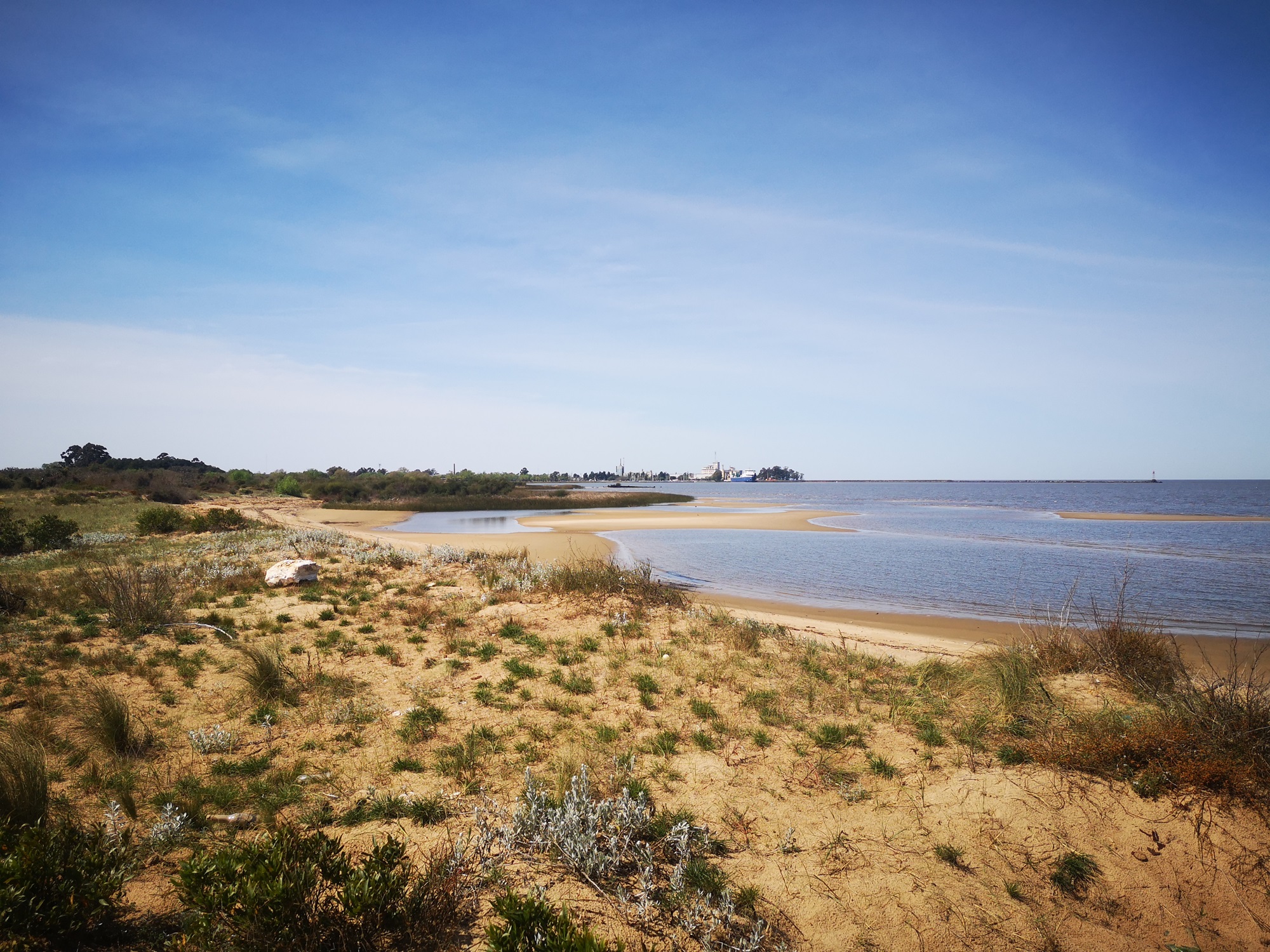 Playa de Villa Pancha: Un Refugio Natural en Juan Lacaze - Todo Uruguay